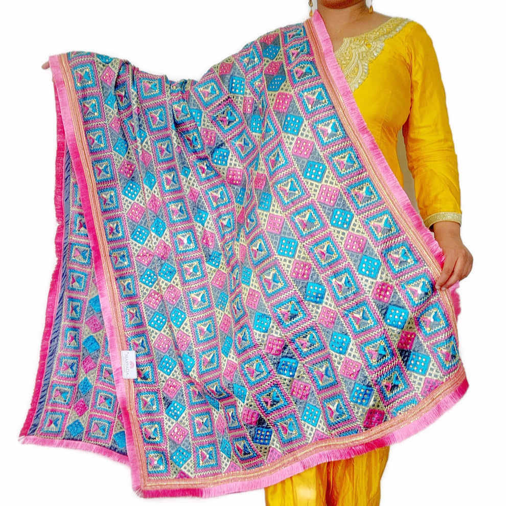 VEERZARA PHULKARI DUPATTA GREY BACKGROUND AND PINK BORDER – Yellow Cart